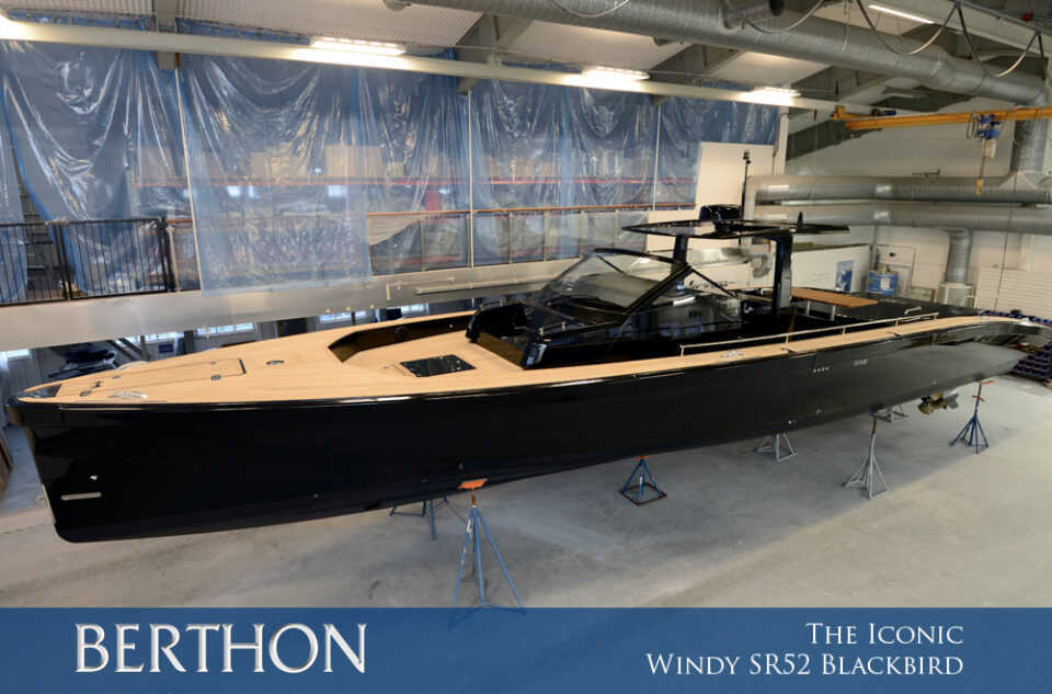 The Iconic Windy SR52 Blackbird - Berthon Spain