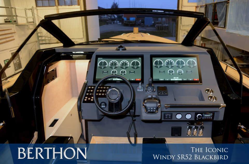 The Iconic Windy SR52 Blackbird - Berthon Spain